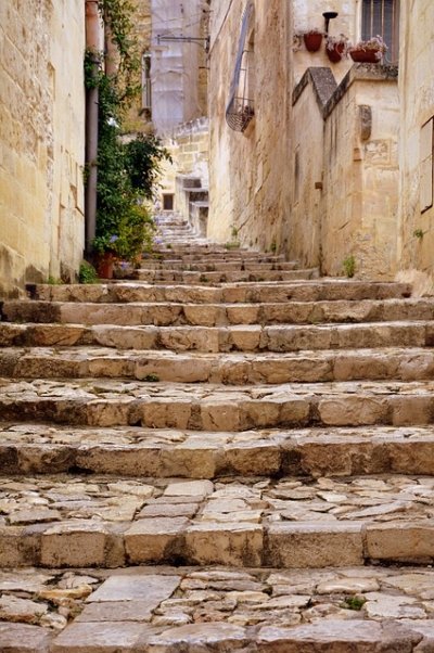 Matera Walking Tour: The City of Stones - NextStop-Italy